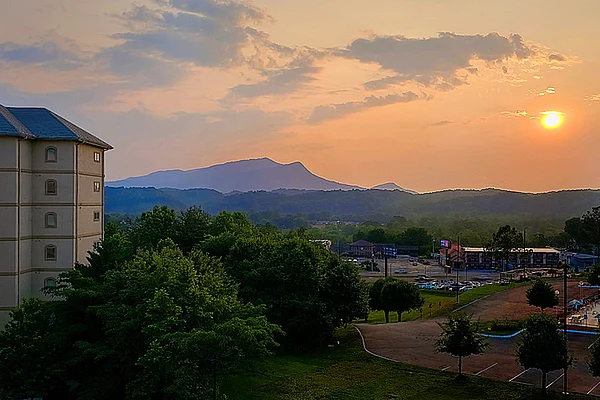 "Mountain View 2504" 2 Bedroom Pigeon Forge Condo with Resort Pool